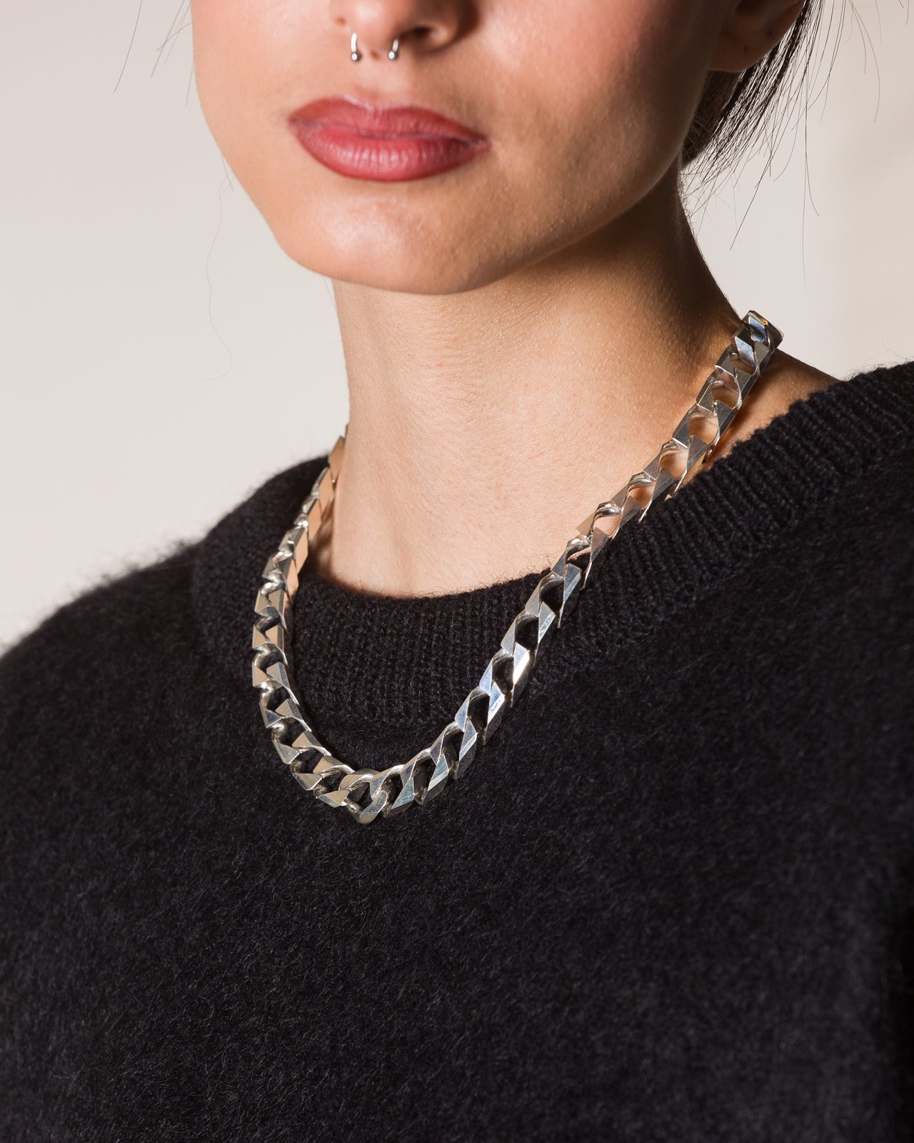 Martine Ali Ferd Chain – Standard & Strange