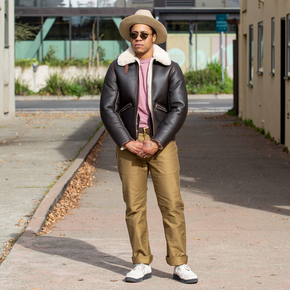 Simmons Bilt – Standard & Strange